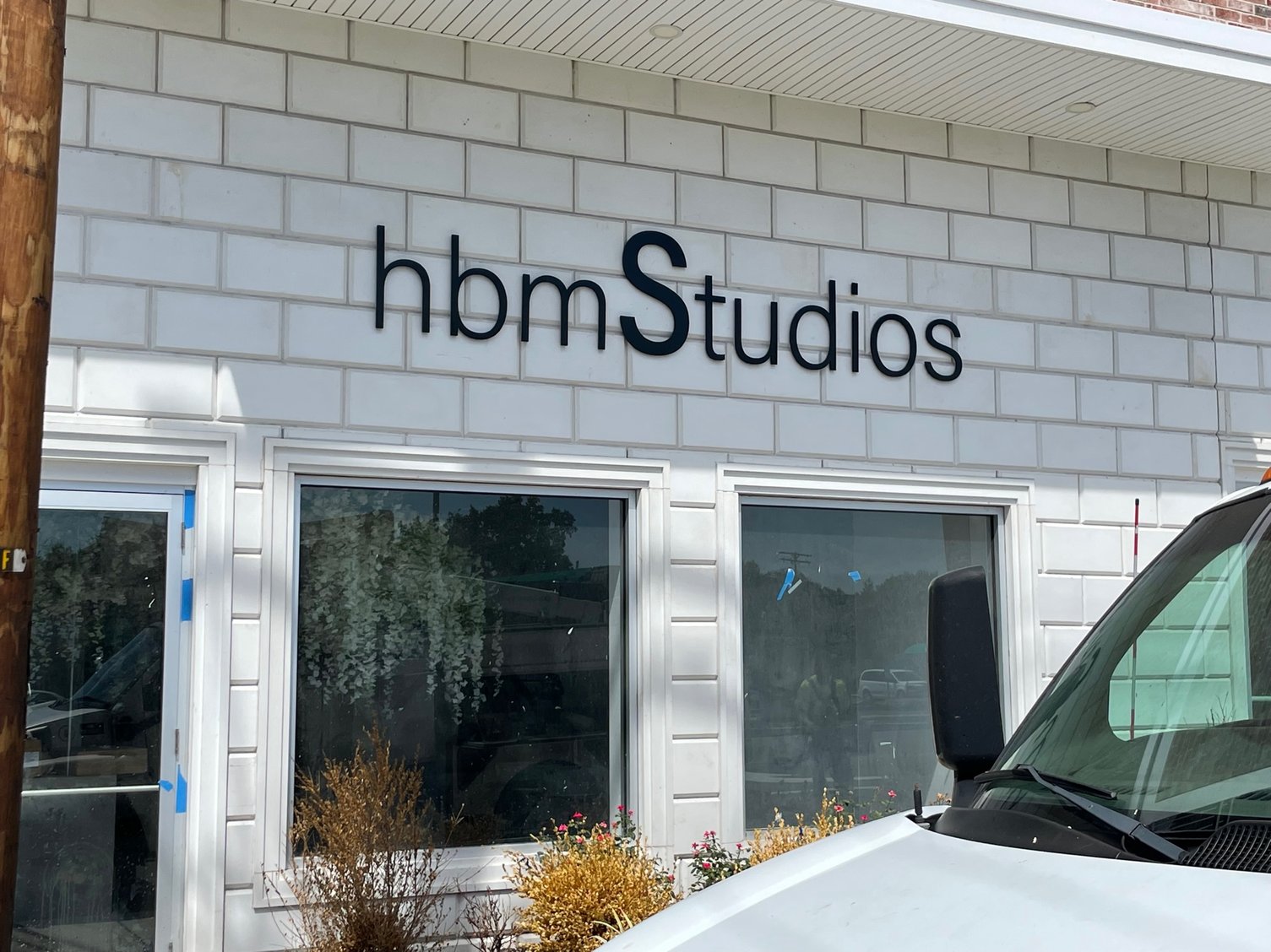 Acrylic Building Letters in NJ Advertise HBMStudios’ New Springfield ...